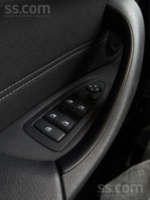 Black BMW X1 2019 in Riga, with an engine capacity of 2.00 L and mileage of 169 thousand km for 17100 €, photo 8 on AUTOMOTO.COM.LV