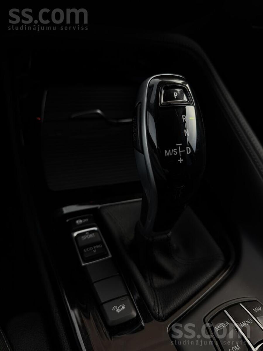 Black BMW X1 2019 in Riga, with an engine capacity of 2.00 L and mileage of 169 thousand km for 17100 €, photo 14 on AUTOMOTO.COM.LV