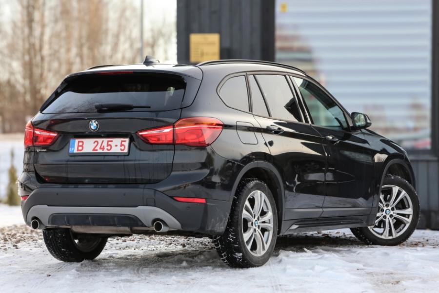 Melns BMW X1 2019 Rīga, ar dzinēja tilpumu 2.00 L un nobraukumu 95 tūkst. km par 18990 €, foto 18 vietnē AUTOMOTO.COM.LV