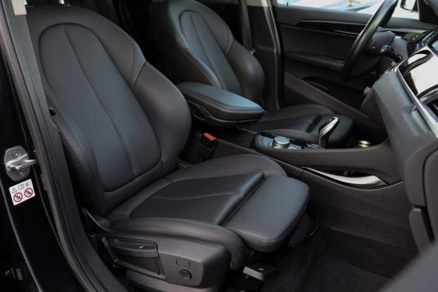 Melns BMW X1 2019 Rīga, ar dzinēja tilpumu 2.00 L un nobraukumu 95 tūkst. km par 18990 €, foto 32 vietnē AUTOMOTO.COM.LV