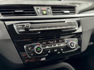 Melns BMW X1 2019 Rīga, ar dzinēja tilpumu 2.00 L un nobraukumu 95 tūkst. km par 18990 €, foto 38 vietnē AUTOMOTO.COM.LV