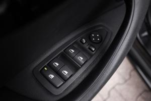 Melns BMW X1 2019 Rīga, ar dzinēja tilpumu 2.00 L un nobraukumu 95 tūkst. km par 18990 €, foto 66 vietnē AUTOMOTO.COM.LV