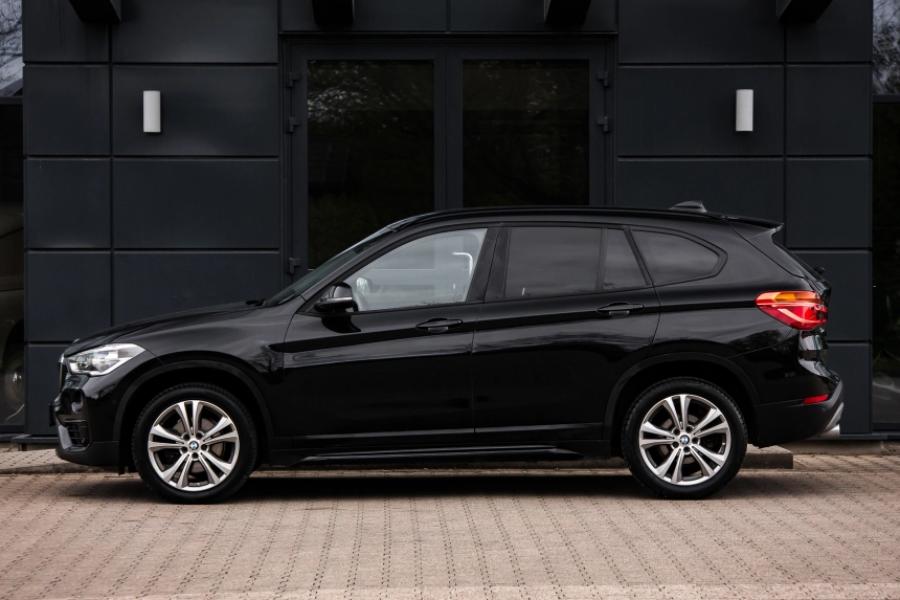 Melns BMW X1 2019 Rīga, ar dzinēja tilpumu 2.00 L un nobraukumu 95 tūkst. km par 18990 €, foto 69 vietnē AUTOMOTO.COM.LV