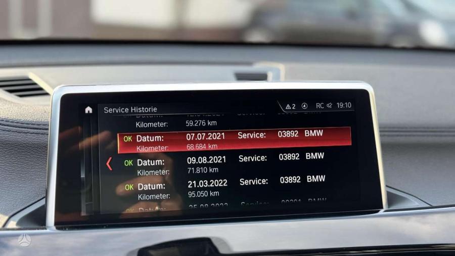 Black BMW X1 2019 in Telschi, with an engine capacity of 2.00 L and mileage of 156 thousand km for 15800 €, photo 26 on AUTOMOTO.COM.LV