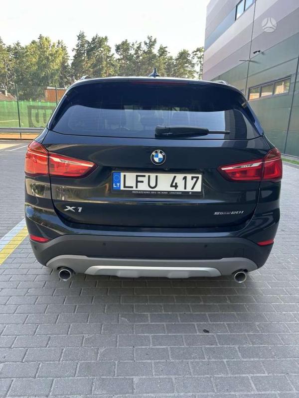 Black BMW X1 2019 in Vilnius, with an engine capacity of 2.00 L and mileage of 104 thousand km for 15500 €, photo 8 on AUTOMOTO.COM.LV