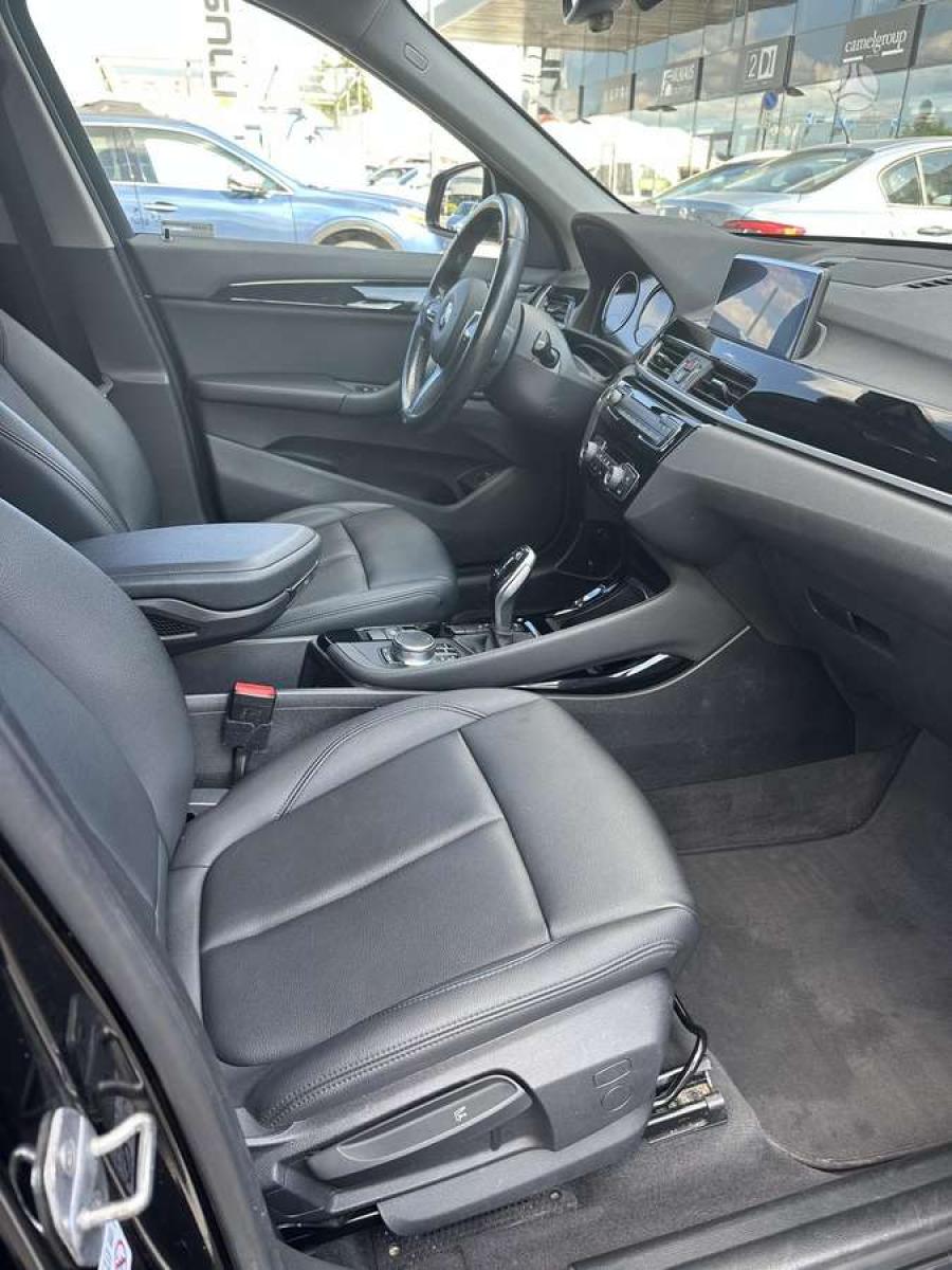 Black BMW X1 2019 in Vilnius, with an engine capacity of 2.00 L and mileage of 104 thousand km for 15500 €, photo 12 on AUTOMOTO.COM.LV