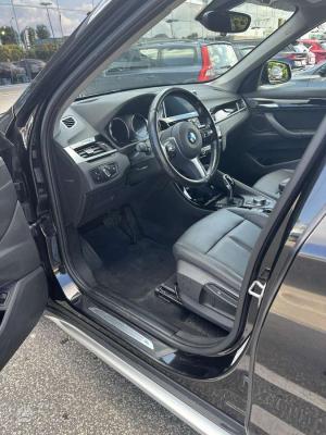 Black BMW X1 2019 in Vilnius, with an engine capacity of 2.00 L and mileage of 104 thousand km for 15500 €, photo 14 on AUTOMOTO.COM.LV