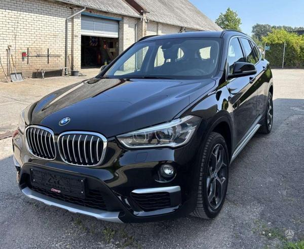 Black BMW X1 2019 in Panevezys, with an engine capacity of 2.00 L and mileage of 158 thousand km for 15900 €, photo 2 on AUTOMOTO.COM.LV