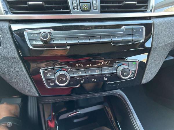 Black BMW X1 2019 in Panevezys, with an engine capacity of 2.00 L and mileage of 158 thousand km for 15900 €, photo 10 on AUTOMOTO.COM.LV