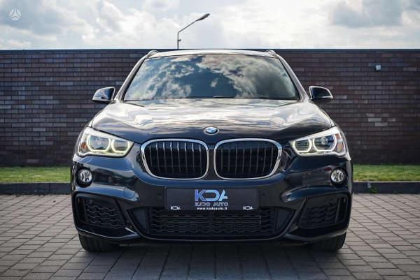Black BMW X1 2019 in Marijampole, with an engine capacity of 2.00 L and mileage of 128 thousand km for 16950 €, photo 3 on AUTOMOTO.COM.LV