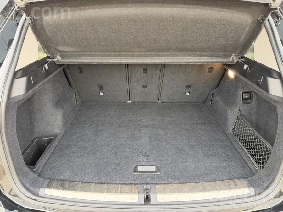 Black BMW X1 2019 in Riga, with an engine capacity of 2.00 L and mileage of 98 thousand km for 20600 €, photo 11 on AUTOMOTO.COM.LV