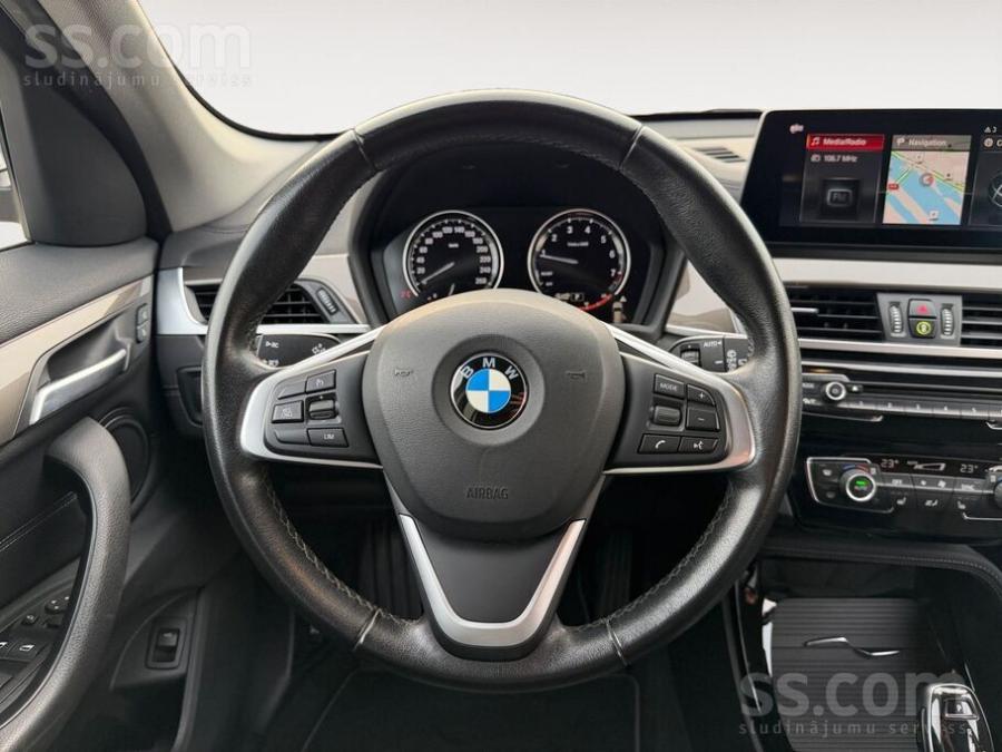 Black BMW X1 2019 in Riga, with an engine capacity of 2.00 L and mileage of 98 thousand km for 20600 €, photo 13 on AUTOMOTO.COM.LV
