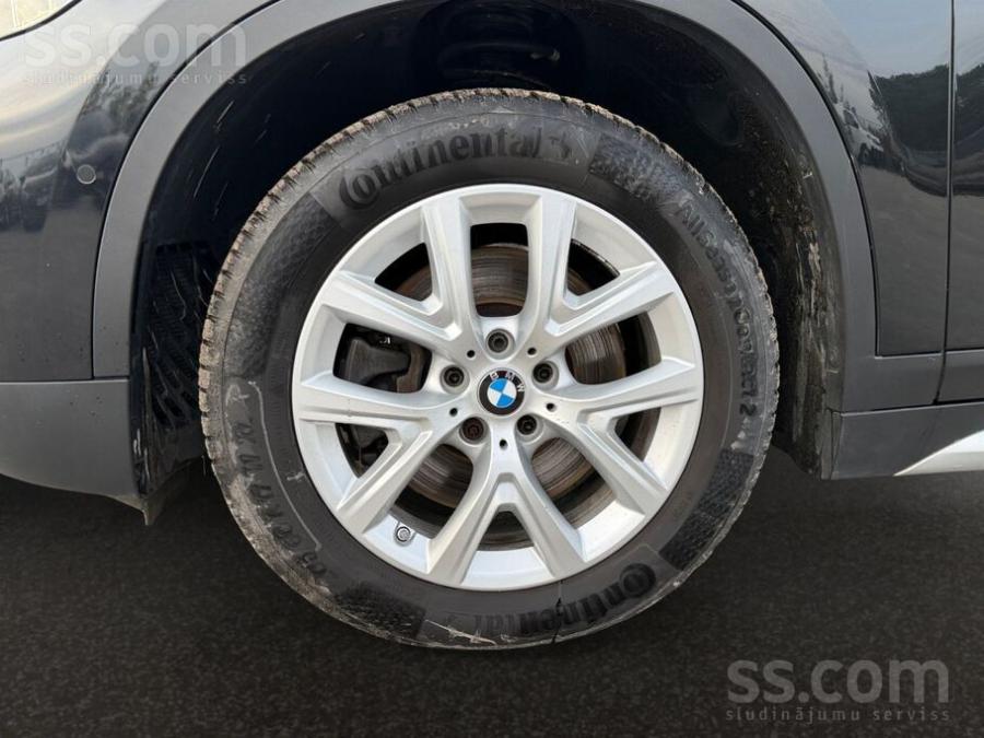 Black BMW X1 2019 in Riga, with an engine capacity of 2.00 L and mileage of 98 thousand km for 20600 €, photo 16 on AUTOMOTO.COM.LV