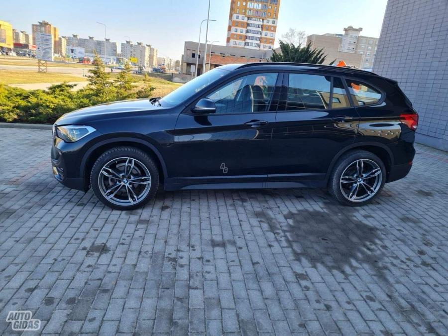 Melns BMW X1 2020 Kauņa, ar dzinēja tilpumu 1.50 L un nobraukumu 181 tūkst. km par 12800 €, foto 5 vietnē AUTOMOTO.COM.LV