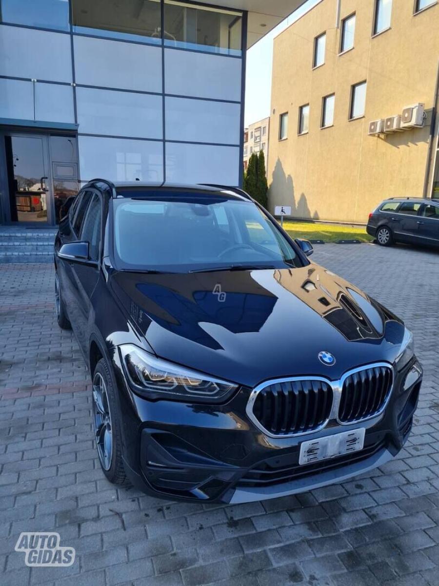 Melns BMW X1 2020 Kauņa, ar dzinēja tilpumu 1.50 L un nobraukumu 181 tūkst. km par 12800 €, foto 16 vietnē AUTOMOTO.COM.LV