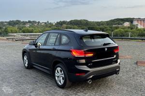 Black BMW X1 2020 in Kaunas, with an engine capacity of 2.00 L and mileage of 95 thousand km for 18900 €, photo 5 on AUTOMOTO.COM.LV