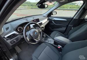 Black BMW X1 2020 in Kaunas, with an engine capacity of 2.00 L and mileage of 95 thousand km for 18900 €, photo 9 on AUTOMOTO.COM.LV