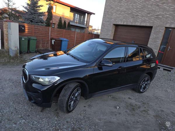 Melns BMW X1 2020 Kauņa, ar dzinēja tilpumu 1.50 L un nobraukumu 182 tūkst. km par 14300 €, foto 5 vietnē AUTOMOTO.COM.LV