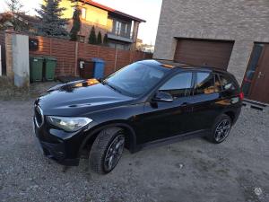 Melns BMW X1 2020 Kauņa, ar dzinēja tilpumu 1.50 L un nobraukumu 182 tūkst. km par 14300 €, foto 5 vietnē AUTOMOTO.COM.LV