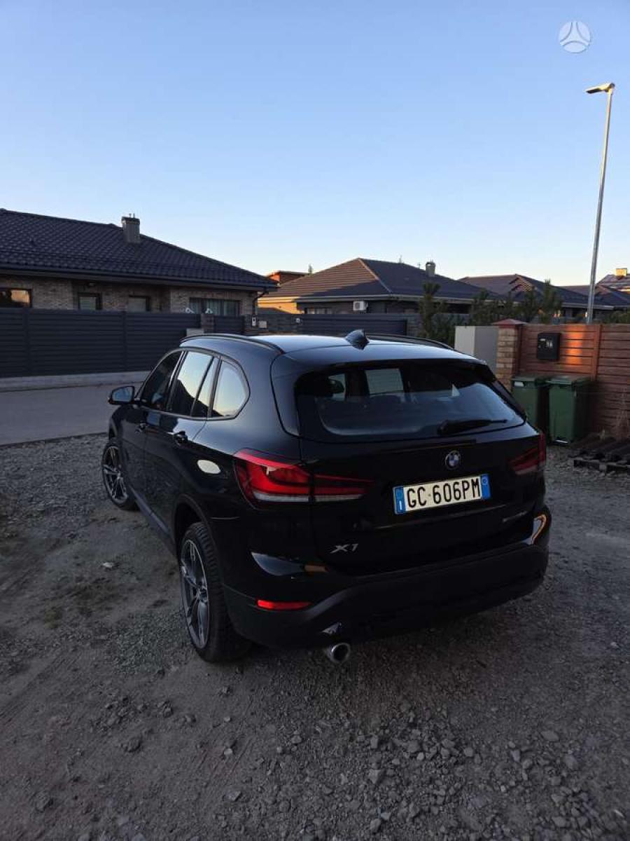 Melns BMW X1 2020 Kauņa, ar dzinēja tilpumu 1.50 L un nobraukumu 182 tūkst. km par 14300 €, foto 9 vietnē AUTOMOTO.COM.LV