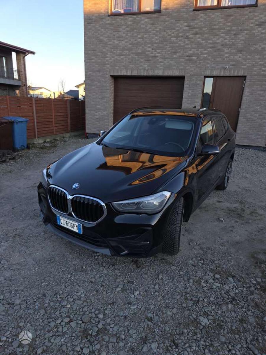 Melns BMW X1 2020 Kauņa, ar dzinēja tilpumu 1.50 L un nobraukumu 182 tūkst. km par 14300 €, foto 12 vietnē AUTOMOTO.COM.LV