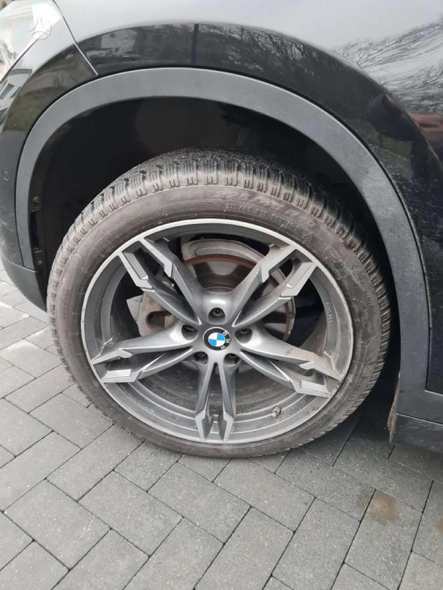 Melns BMW X1 2020 Kauņa, ar dzinēja tilpumu 1.50 L un nobraukumu 182 tūkst. km par 14300 €, foto 21 vietnē AUTOMOTO.COM.LV