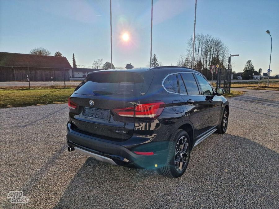 Melns BMW X1 2020 Kauņa, ar dzinēja tilpumu 1.50 L un nobraukumu 80 tūkst. km par 23327 €, foto 10 vietnē AUTOMOTO.COM.LV