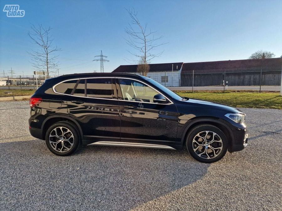 Melns BMW X1 2020 Kauņa, ar dzinēja tilpumu 1.50 L un nobraukumu 80 tūkst. km par 23327 €, foto 13 vietnē AUTOMOTO.COM.LV