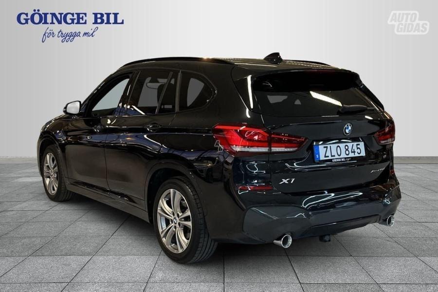 Melns BMW X1 2020 Kauņa, ar dzinēja tilpumu 0.00 L un nobraukumu 82 tūkst. km par 30791 €, foto 7 vietnē AUTOMOTO.COM.LV