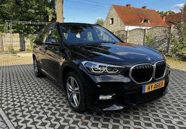 Melns BMW X1 2020 Viļņa, ar dzinēja tilpumu 2.00 L un nobraukumu 160 tūkst. km par 20950 €, foto 2 vietnē AUTOMOTO.COM.LV