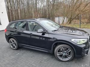 Black BMW X1 2020 in Kaunas, with an engine capacity of 1.50 L and mileage of 182 thousand km for 14000 €, photo 5 on AUTOMOTO.COM.LV