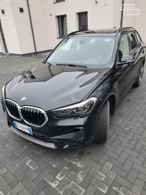 Melns BMW X1 2020 Kauņa, ar dzinēja tilpumu 1.50 L un nobraukumu 182 tūkst. km par 13500 €, foto 2 vietnē AUTOMOTO.COM.LV