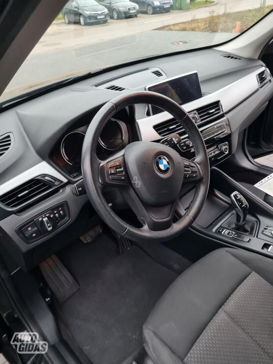 Melns BMW X1 2020 Kauņa, ar dzinēja tilpumu 1.50 L un nobraukumu 182 tūkst. km par 13500 €, foto 18 vietnē AUTOMOTO.COM.LV