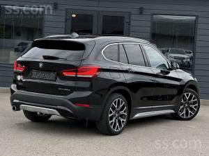 Melns BMW X1 2020 Jelgava, ar dzinēja tilpumu 1.50 L un nobraukumu 210 tūkst. km par 19800 €, foto 5 vietnē AUTOMOTO.COM.LV