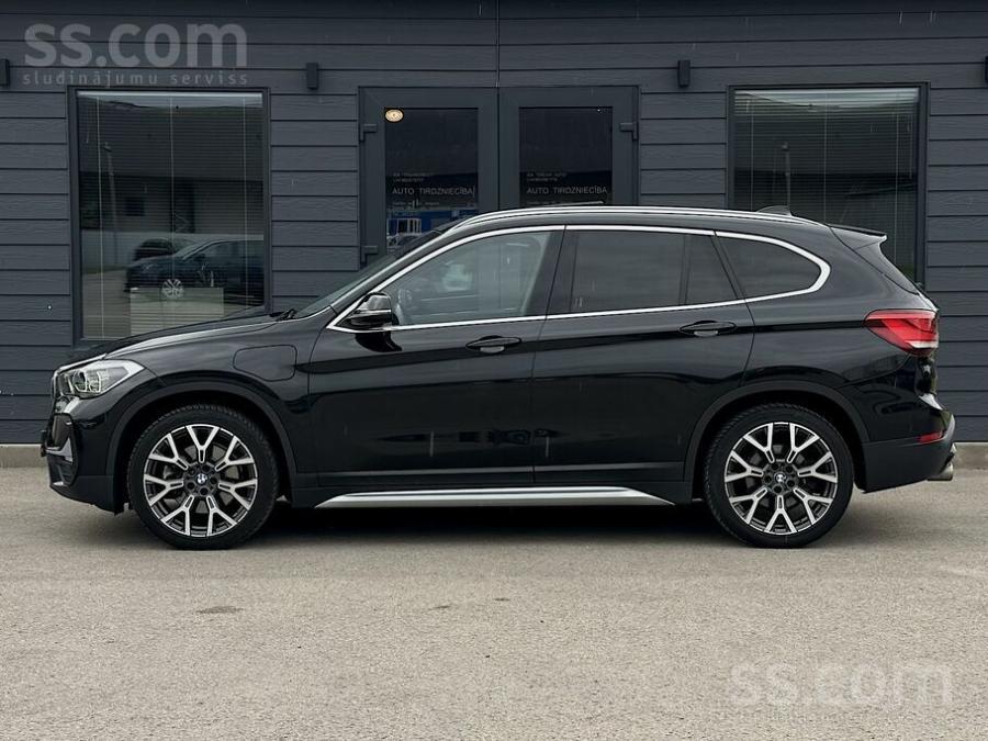 Melns BMW X1 2020 Jelgava, ar dzinēja tilpumu 1.50 L un nobraukumu 210 tūkst. km par 19800 €, foto 6 vietnē AUTOMOTO.COM.LV