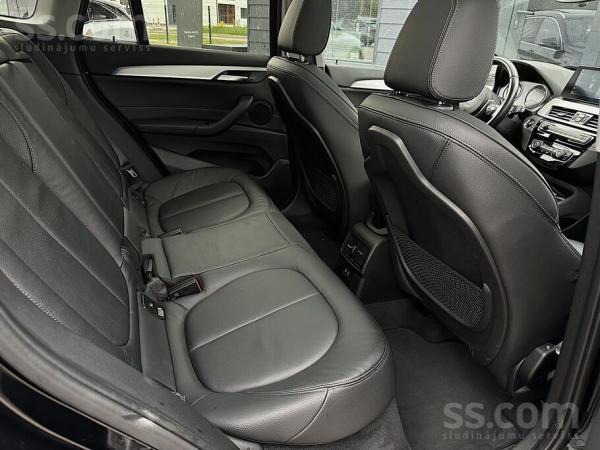 Melns BMW X1 2020 Jelgava, ar dzinēja tilpumu 1.50 L un nobraukumu 210 tūkst. km par 19800 €, foto 9 vietnē AUTOMOTO.COM.LV