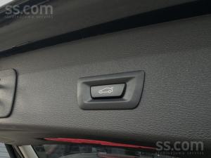 Melns BMW X1 2020 Jelgava, ar dzinēja tilpumu 1.50 L un nobraukumu 210 tūkst. km par 19800 €, foto 12 vietnē AUTOMOTO.COM.LV