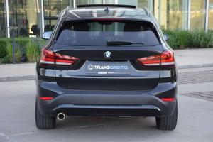 Black BMW X1 2020 in Vilnius, with an engine capacity of 1.50 L and mileage of 212 thousand km for 17999 €, photo 9 on AUTOMOTO.COM.LV