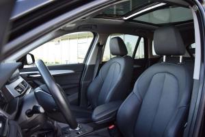 Black BMW X1 2020 in Vilnius, with an engine capacity of 1.50 L and mileage of 212 thousand km for 17999 €, photo 22 on AUTOMOTO.COM.LV
