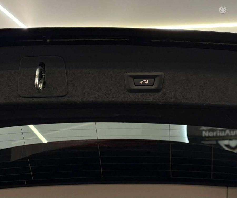 Melns BMW X1 2020 Marijampole, ar dzinēja tilpumu 2.00 L un nobraukumu 109 tūkst. km par 17450 €, foto 25 vietnē AUTOMOTO.COM.LV