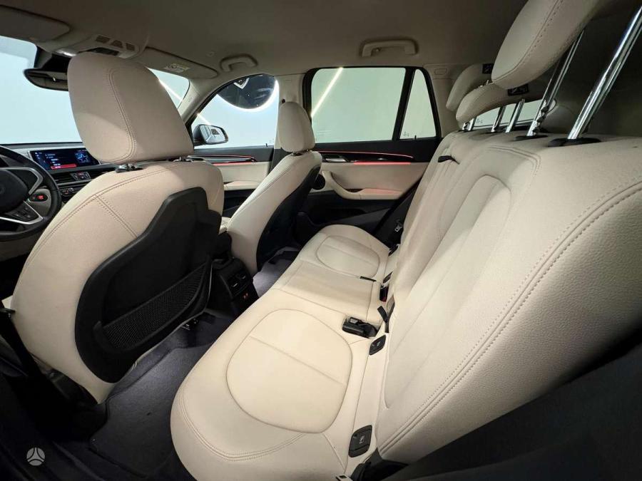 Melns BMW X1 2020 Marijampole, ar dzinēja tilpumu 2.00 L un nobraukumu 109 tūkst. km par 17450 €, foto 26 vietnē AUTOMOTO.COM.LV