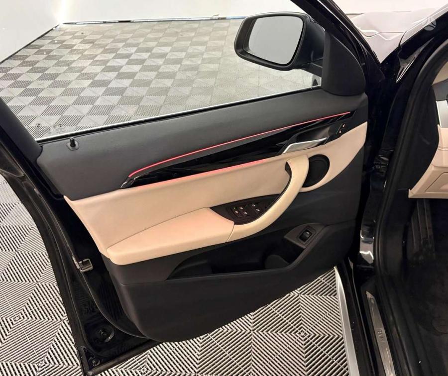 Melns BMW X1 2020 Marijampole, ar dzinēja tilpumu 2.00 L un nobraukumu 109 tūkst. km par 17450 €, foto 35 vietnē AUTOMOTO.COM.LV