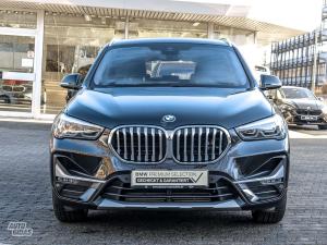 Black BMW X1 2021 in Kaunas, with an engine capacity of 1.50 L and mileage of 40 thousand km for 30056 €, photo 5 on AUTOMOTO.COM.LV