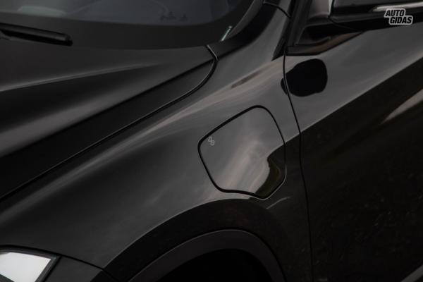 Black BMW X1 2021 in Kaunas, with an engine capacity of 1.50 L and mileage of 91 thousand km for 24409 €, photo 9 on AUTOMOTO.COM.LV