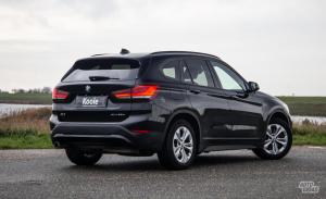 Black BMW X1 2021 in Kaunas, with an engine capacity of 1.50 L and mileage of 91 thousand km for 24409 €, photo 12 on AUTOMOTO.COM.LV
