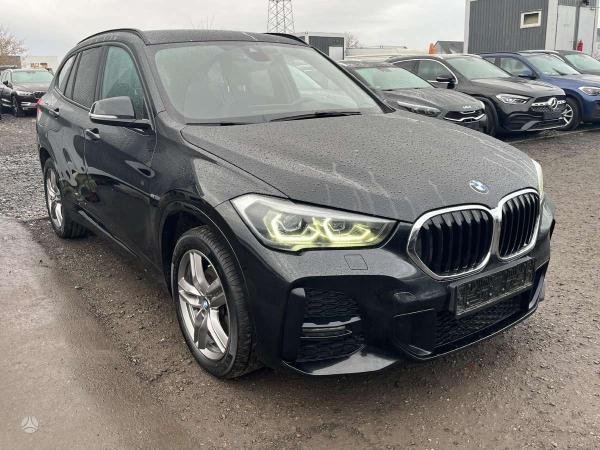 Melns BMW X1 2021 Viļņa, ar dzinēja tilpumu 2.00 L un nobraukumu 198 tūkst. km par 18800 €, foto 3 vietnē AUTOMOTO.COM.LV