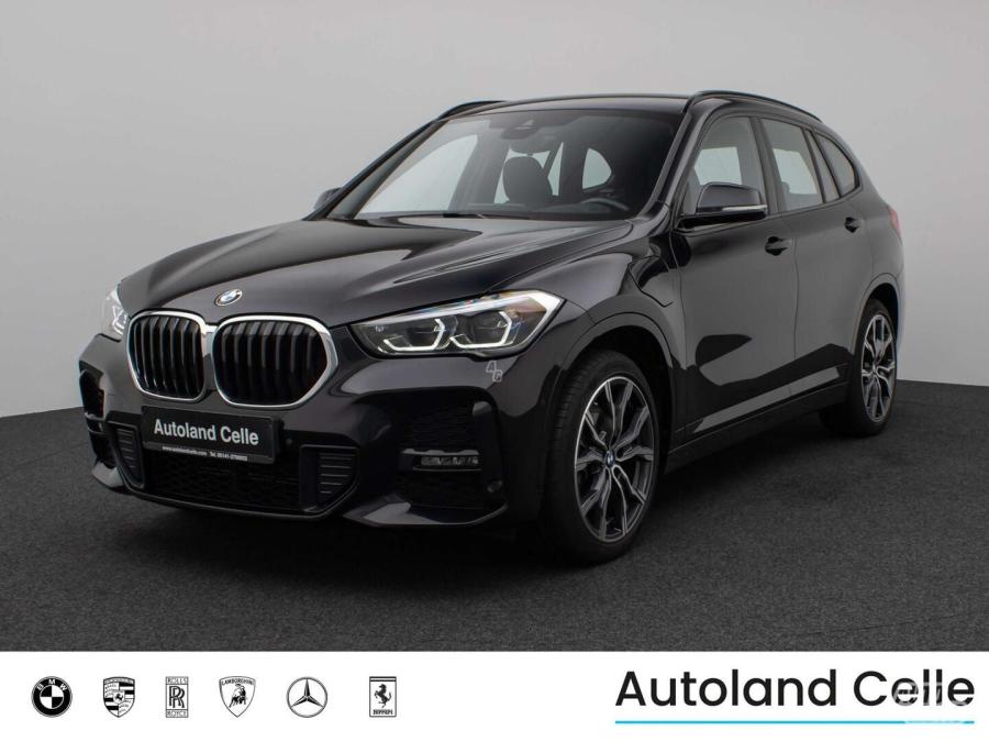 Black BMW X1 2021 in Kaunas, with an engine capacity of 1.50 L and mileage of 63 thousand km for 29609 €, photo 1 on AUTOMOTO.COM.LV