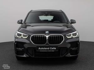 Black BMW X1 2021 in Kaunas, with an engine capacity of 1.50 L and mileage of 63 thousand km for 29609 €, photo 2 on AUTOMOTO.COM.LV