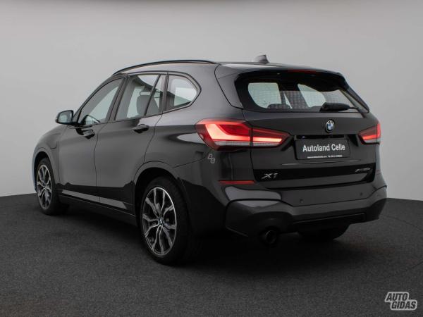Melns BMW X1 2021 Kauņa, ar dzinēja tilpumu 1.50 L un nobraukumu 63 tūkst. km par 29609 €, foto 9 vietnē AUTOMOTO.COM.LV