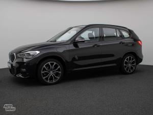 Black BMW X1 2021 in Kaunas, with an engine capacity of 1.50 L and mileage of 63 thousand km for 29609 €, photo 11 on AUTOMOTO.COM.LV
